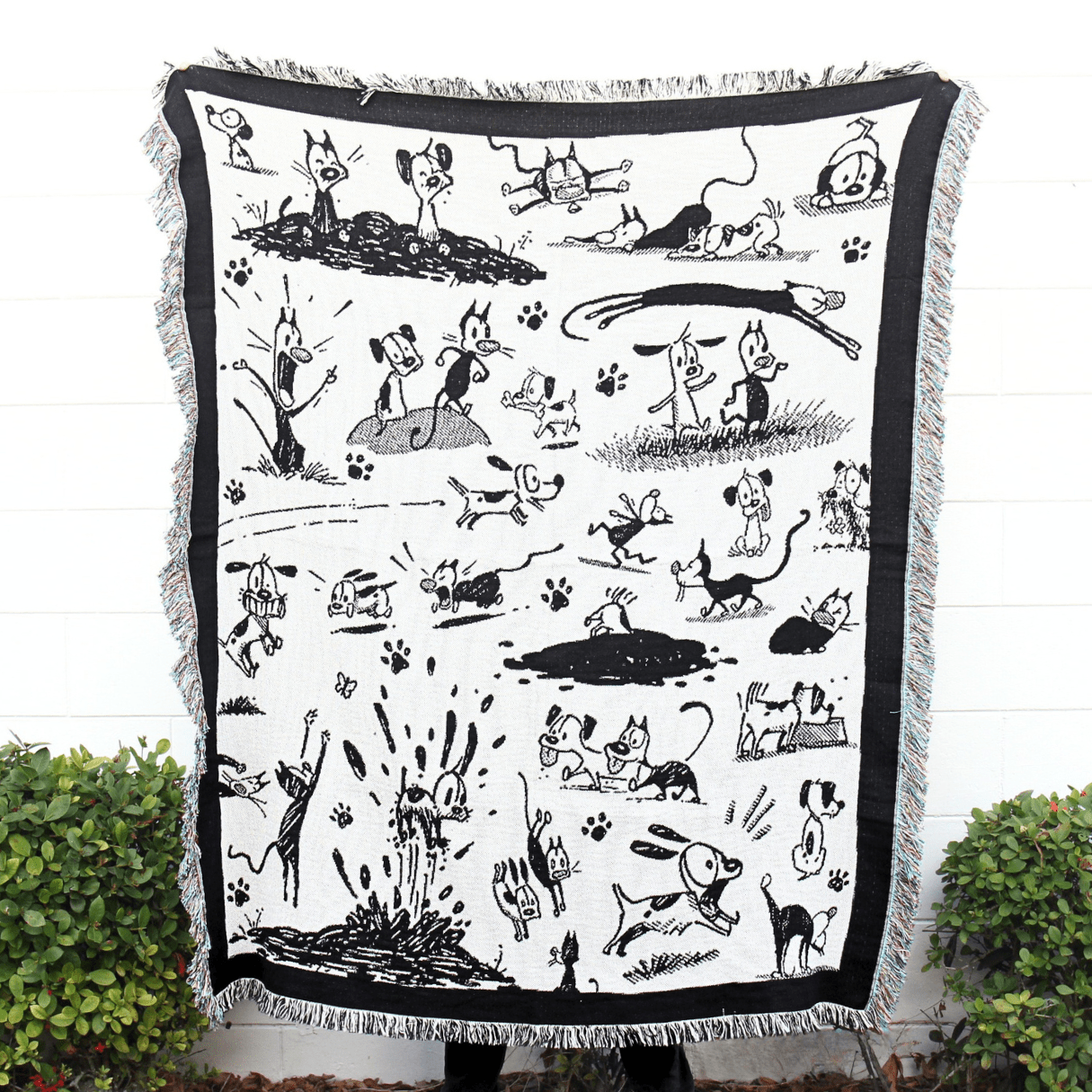 'Mooch & Earl's Inklings' Decorative Blanket – MUTTS